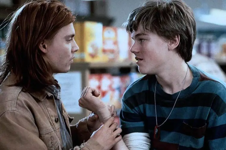 WHAT'S EATING GILBERT GRAPE: Digesting The Importance Of Family - Film ...