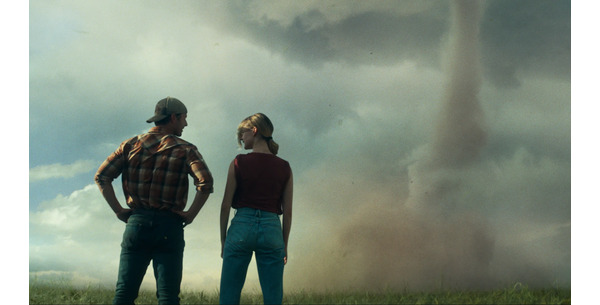 TWISTERS: MAXIMUM ESCAPISM, ENDLESS CHARM, BUT NO NEW TWISTS - Film Inquiry